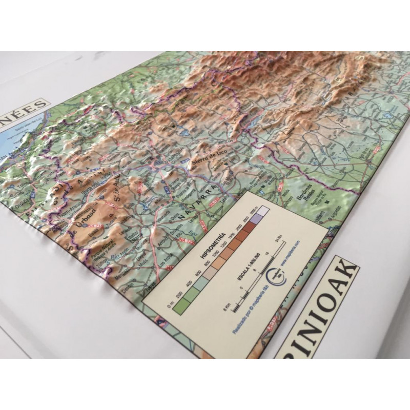 Pirineos Mapa en Relieve (62x22cm)